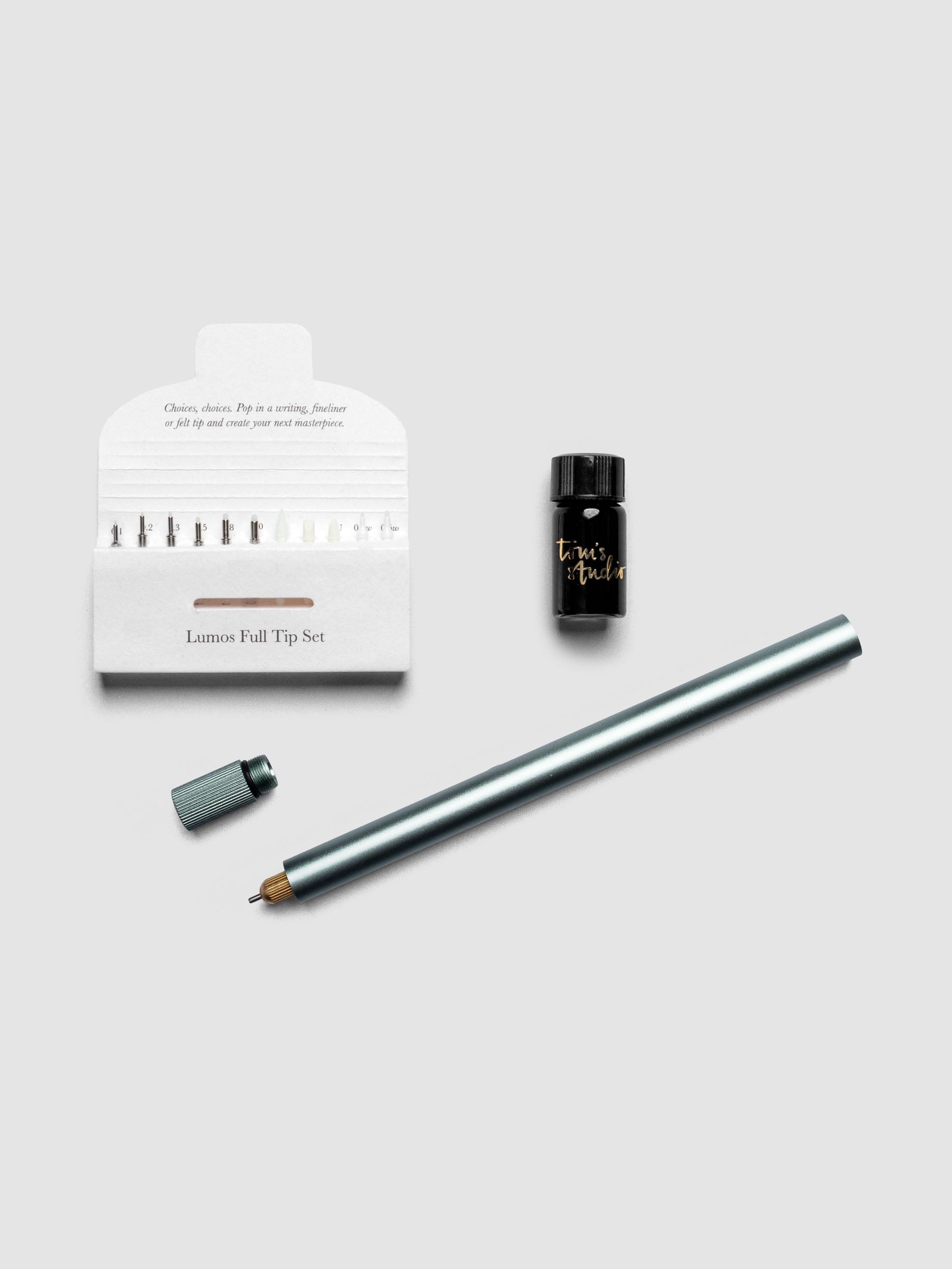 Tom’s Studio Lumos Pro Pen | Cloth & Paper