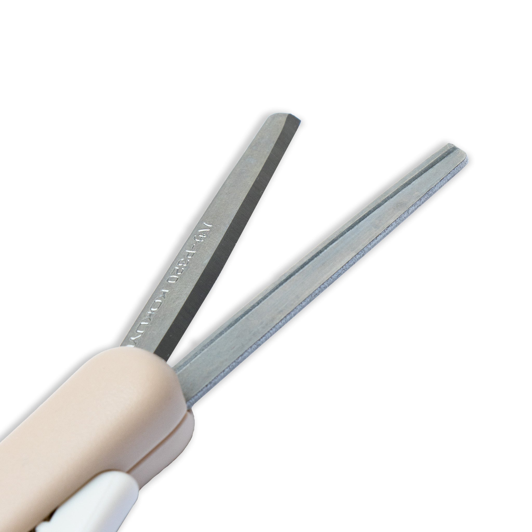 Kokuyo Saxa Poche Compact Scissors | Cloth & Paper – CLOTH & PAPER